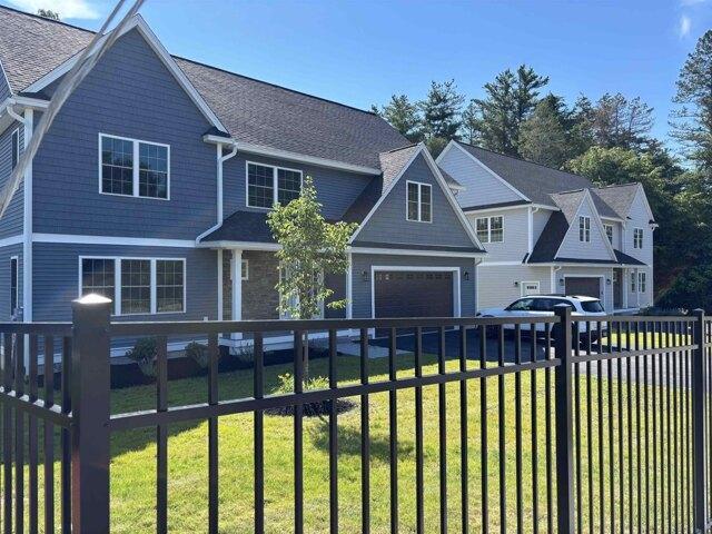 house with 4 bedroom, Nashua NH ES103970146