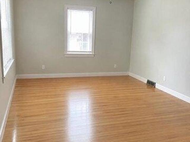 house with 4 bedroom, Nashua NH ES103220600