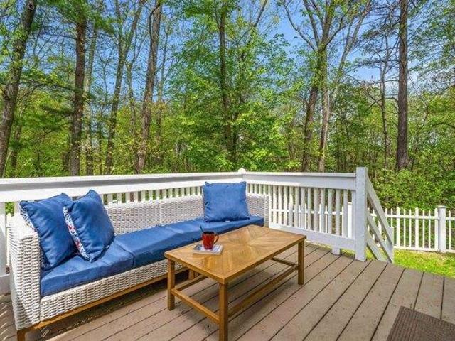 house with 4 bedroom, Nashua NH ES103221996