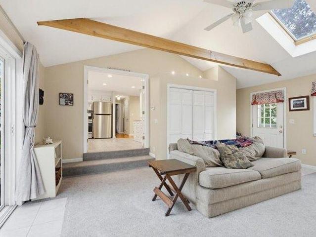 house with 4 bedroom, Nashua NH ES103250490
