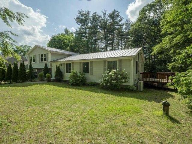 house with 4 bedroom, Nashua NH ES104407302