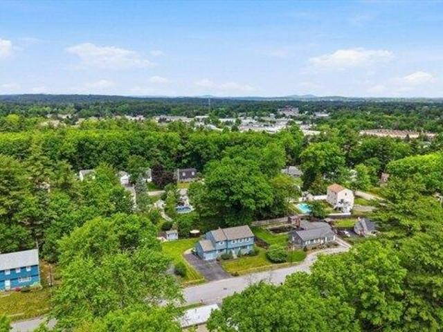 house with 4 bedroom, Nashua NH ES104444263