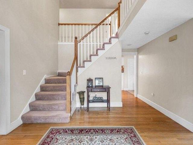 house with 4 bedroom, Nashua NH ES104478021