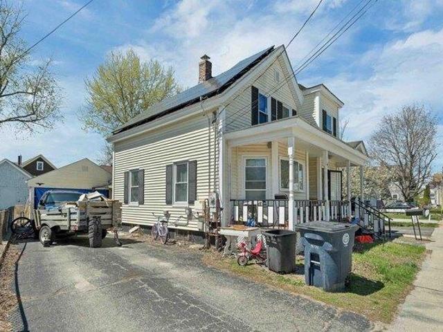 house with 4 bedroom, Nashua NH ES104791402