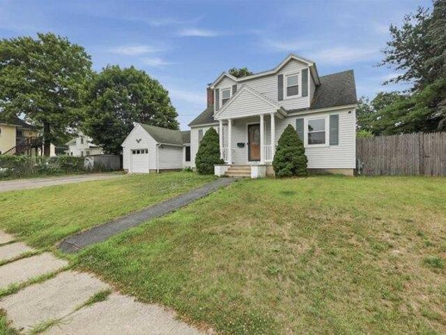 house with 4 bedroom, Nashua NH ES104831682