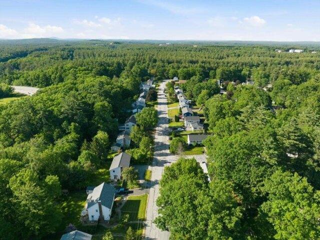 house with 4 bedroom, Nashua NH ES104869891
