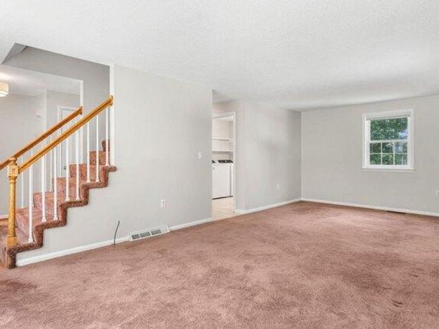 house with 4 bedroom, Nashua NH ES104919986