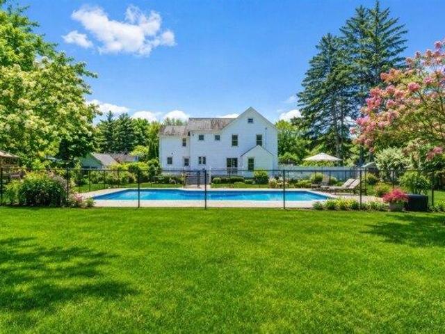 house with 4 bedroom, Natick MA DLS102825789