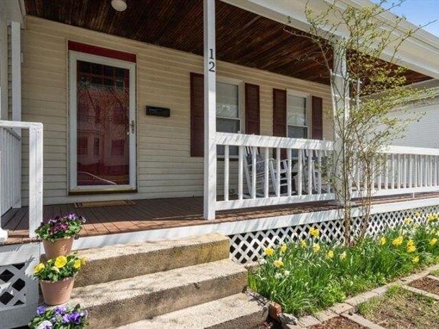 house with 4 bedroom, Natick MA DLS102825845