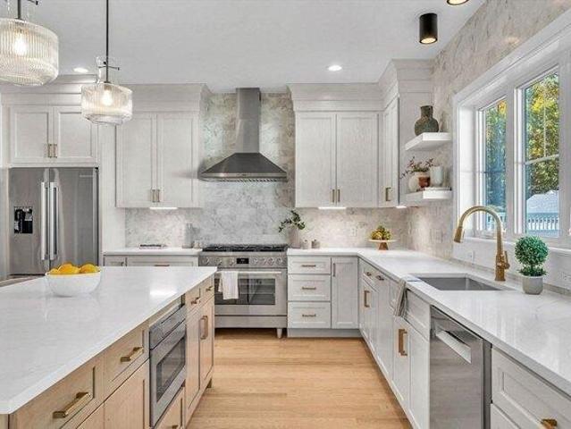 house with 4 bedroom, Natick MA DLS102959940