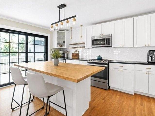 house with 4 bedroom, Natick MA ES103889603