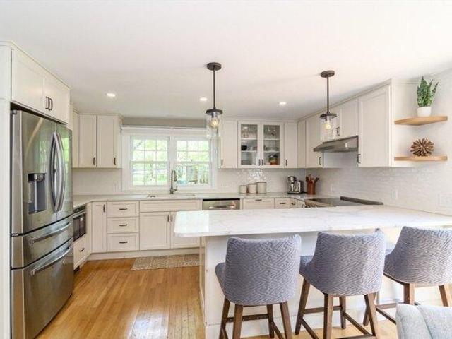house with 4 bedroom, Natick MA ES103186611