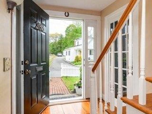 house with 4 bedroom, Natick MA ES104079483