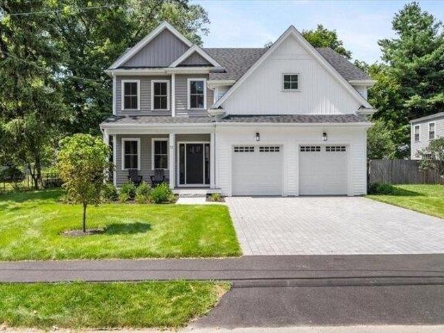 house with 4 bedroom, Natick MA ES105352424