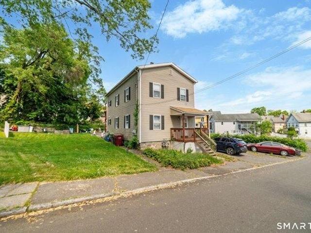 house with 4 bedroom, Naugatuck CT DLS102777358