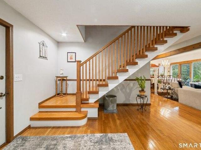 house with 4 bedroom, Naugatuck CT DS104149553