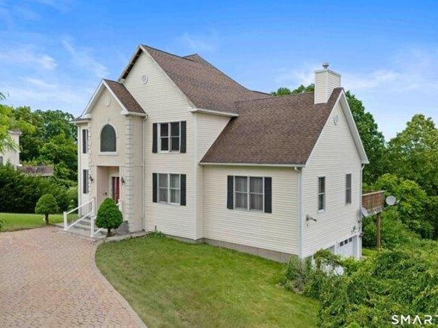 house with 4 bedroom, Naugatuck CT ES104151529