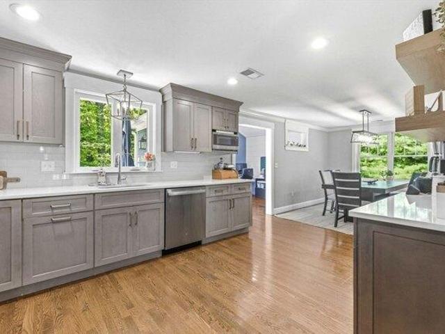 house with 4 bedroom, Needham MA ES105124705