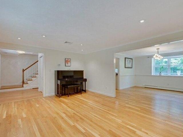 house with 4 bedroom, Needham MA ES105127837