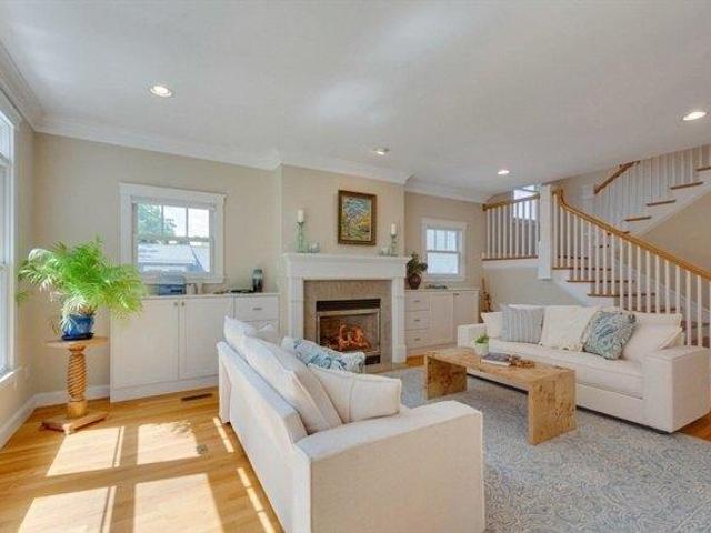 house with 4 bedroom, Needham MA ES103885880
