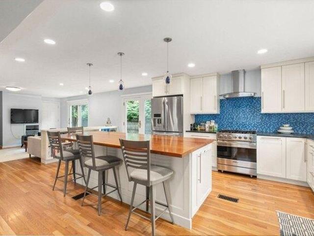 house with 4 bedroom, Newton MA DLS101750691