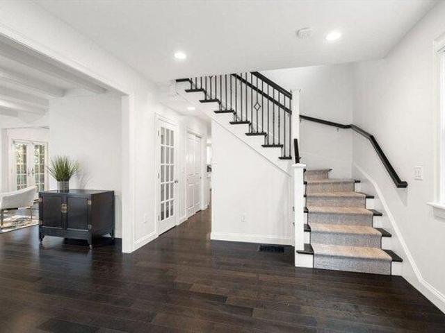 house with 4 bedroom, Newton MA DLS102369720