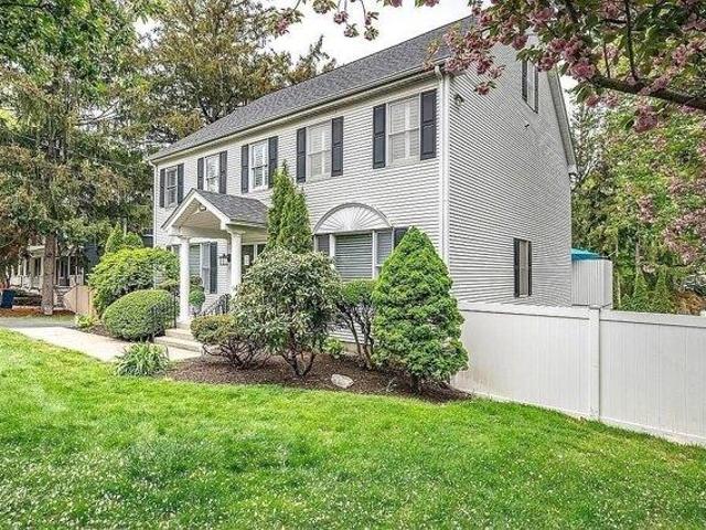 house with 4 bedroom, Newton MA DLS102763133
