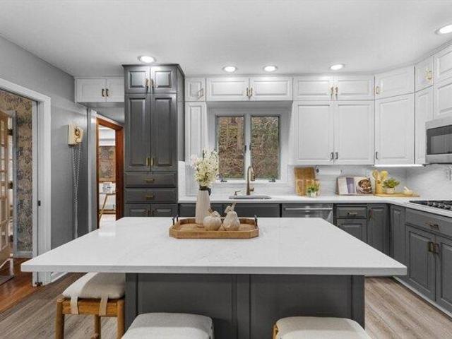 house with 4 bedroom, Newton MA DS102559892