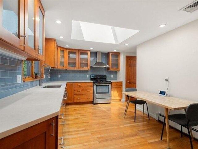 house with 4 bedroom, Newton MA DS102584046