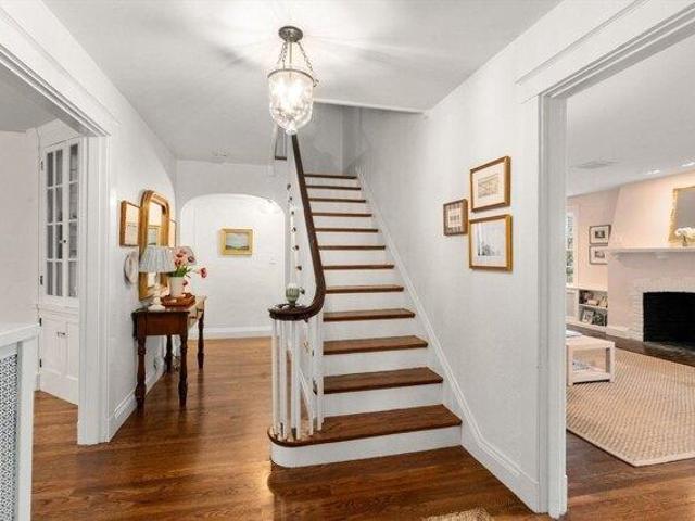 house with 4 bedroom, Newton MA DS102595423
