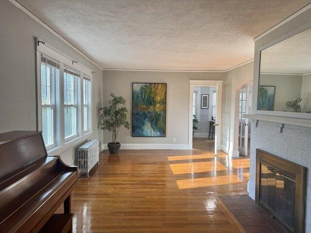 house with 4 bedroom, Newton MA DS102708978