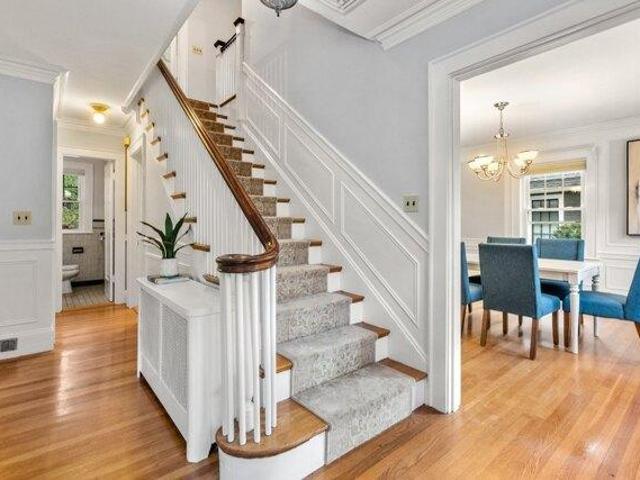 house with 4 bedroom, Newton MA DS102120163