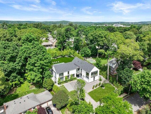 house with 4 bedroom, Newton MA DS104188135