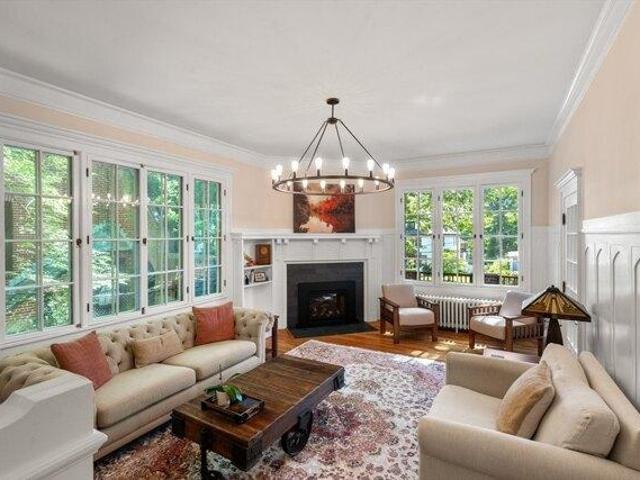 house with 4 bedroom, Newton MA DS104265335