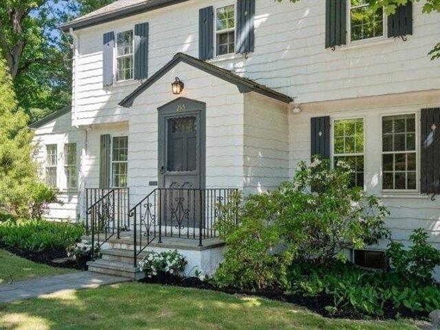 house with 4 bedroom, Newton MA DS104351674