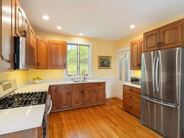 house with 4 bedroom, Newton MA ES103853118