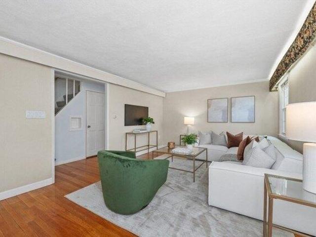house with 4 bedroom, Newton MA ES103020214