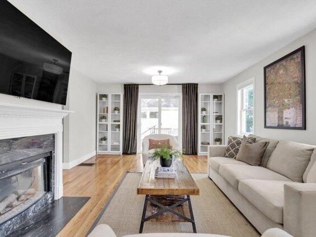 house with 4 bedroom, Newton MA ES103035020