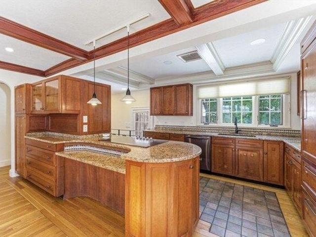 house with 4 bedroom, Newton MA ES103036934