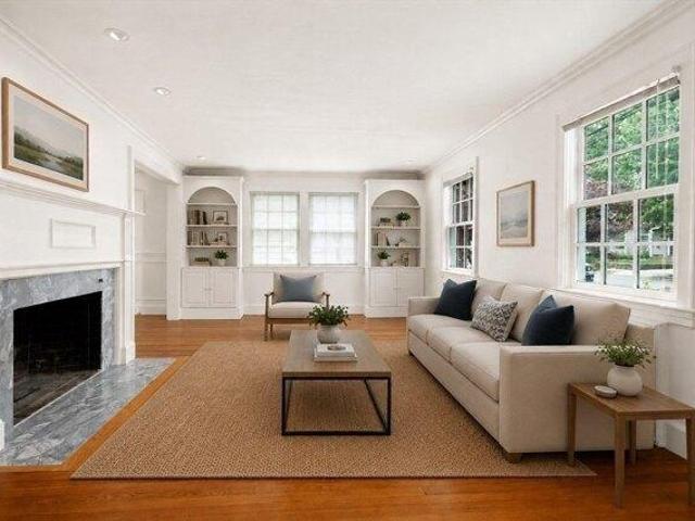 house with 4 bedroom, Newton MA ES103075227
