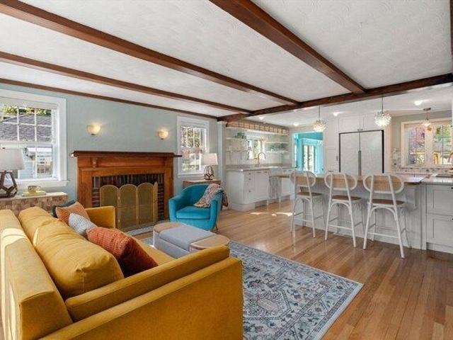 house with 4 bedroom, Newton MA ES103101559