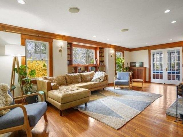 house with 4 bedroom, Newton MA ES103125041