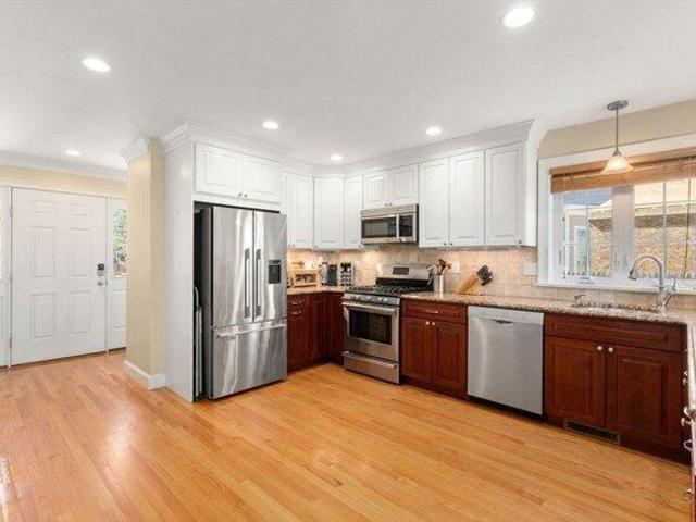 house with 4 bedroom, Newton MA ES103221063