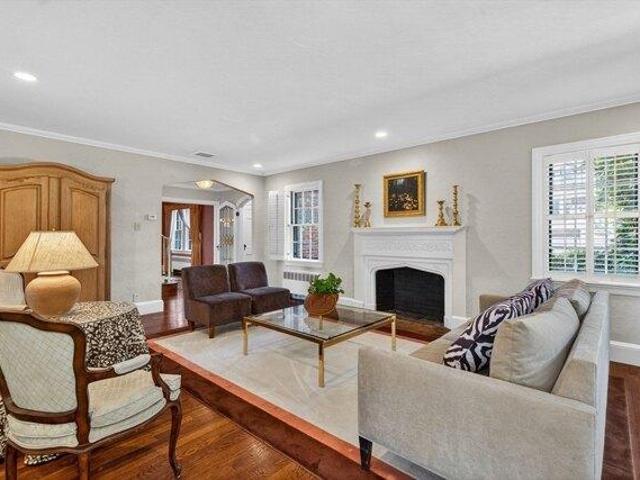 house with 4 bedroom, Newton MA ES103224377