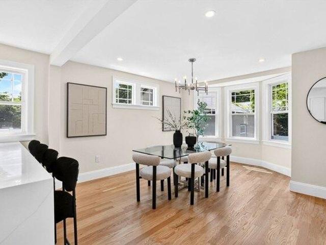 house with 4 bedroom, Newton MA ES104444006