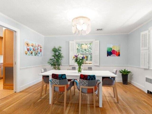 house with 4 bedroom, Newton MA ES104807593