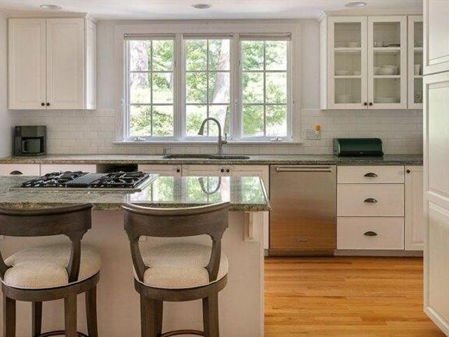 house with 4 bedroom, Newton MA ES104812047