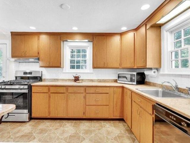 house with 4 bedroom, Newton MA ES105696973