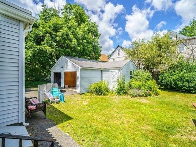 house with 4 bedroom, Newton MA ES105287024