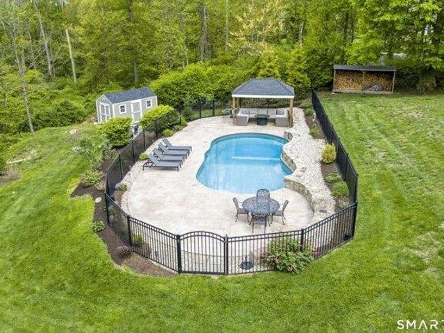 house with 4 bedroom, Newtown CT DLS102281061
